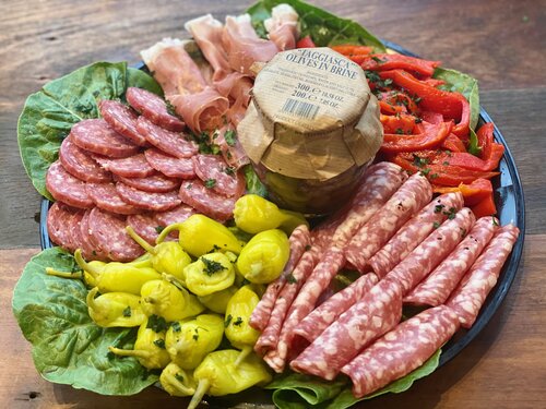 Business Profle – Catering platter – Old town crier