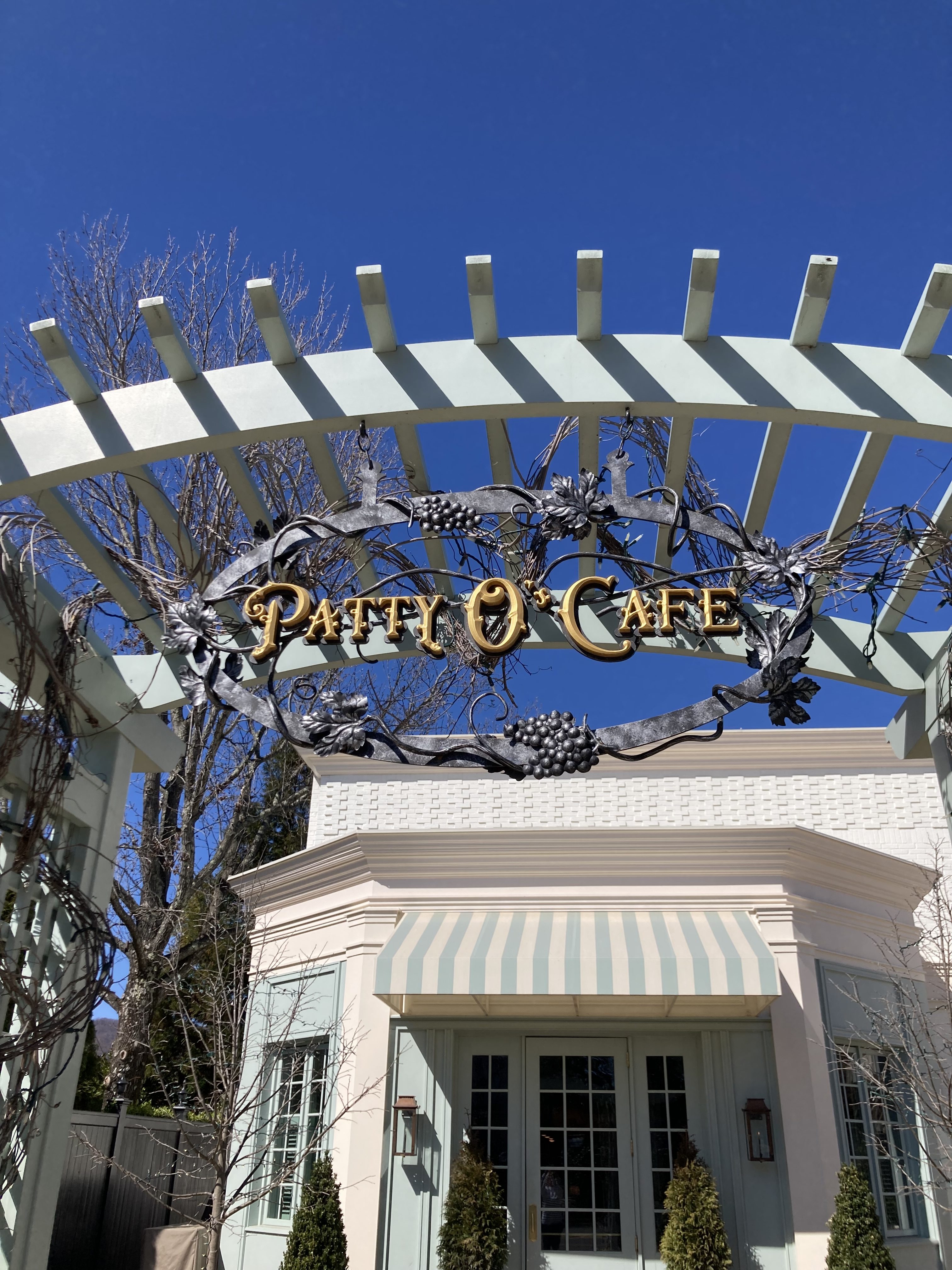 Road Trip-Patty Os – Old town crier