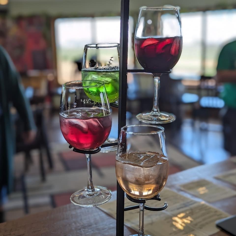 Exploring VA Wines – drink pics – Old town crier